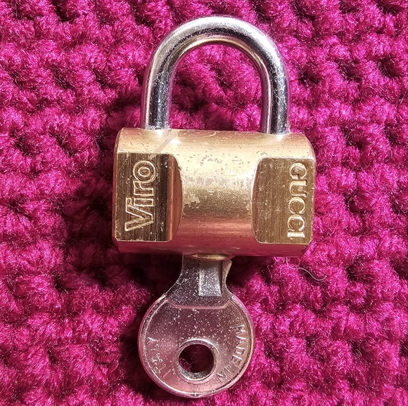 Gucci | Accessories | Gucci Viro Lock Key Set W Clochette | Poshmark